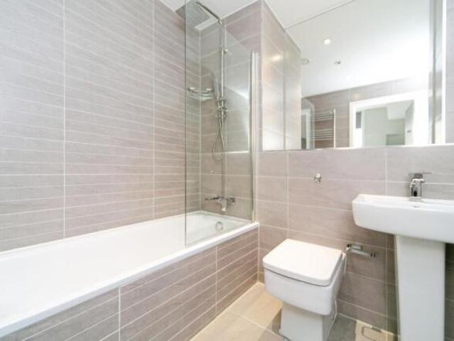 2 bedroom apartment for rent in Reliance House, Water Street L2