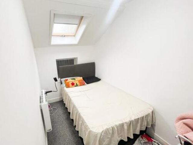 2 bedroom apartment for rent in Richmond Road, Roath, CF24