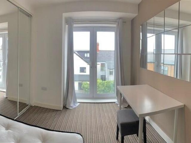 2 bedroom apartment for rent in Richmond Village, Richmond Road, Cardiff, CF24