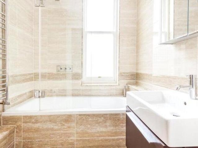 2 bedroom apartment for rent in Ridgmount Gardens, Bloomsbury, London, WC1E