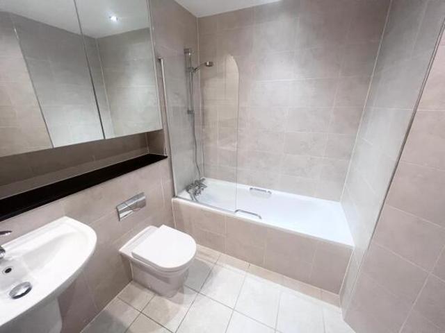 2 bedroom apartment for rent in River Crescent, Nottingham, NG2 4RE, NG2