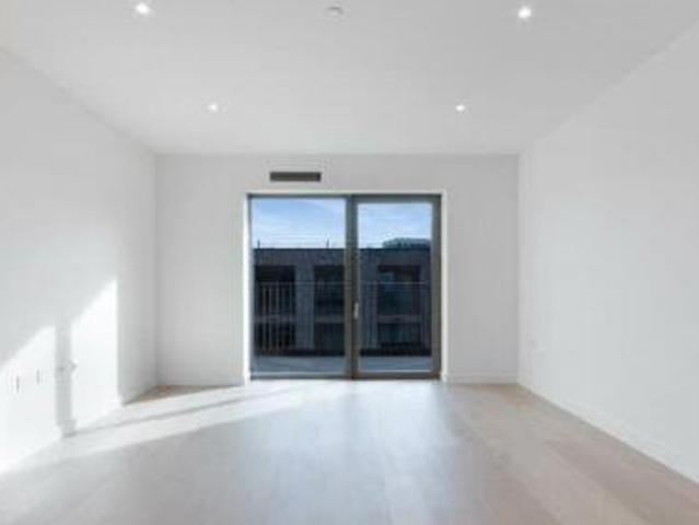 2 Bedroom Apartment For Rent In Riverscape, London