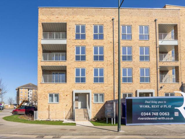 2 bedroom apartment for rent in Riverside West, Street, Erith, DA8