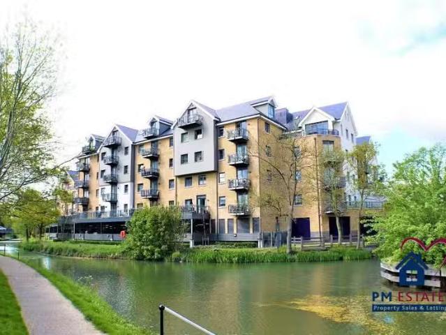 2 bedroom apartment for rent in Riverside Wharf, Bishop's Stor.