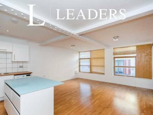 2 bedroom apartment for rent in Robert Street BN1