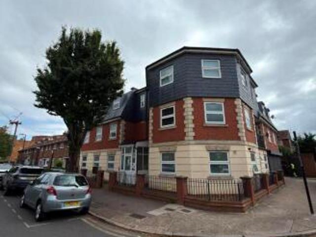 2 bedroom apartment for rent in Rogers Road, London, E16