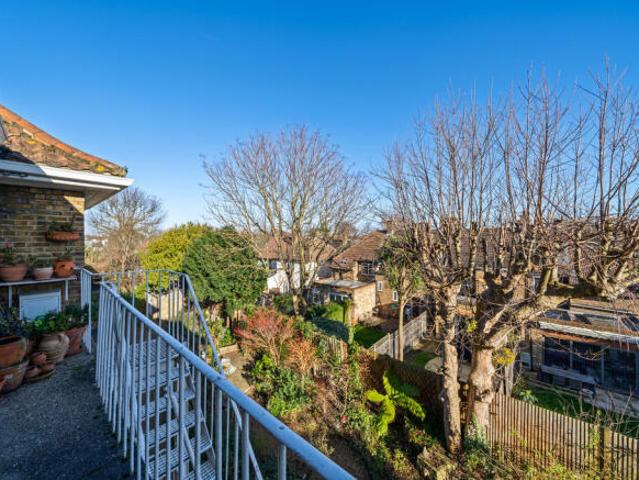 2 bedroom apartment for rent in Roehampton Close, Putney, SW15