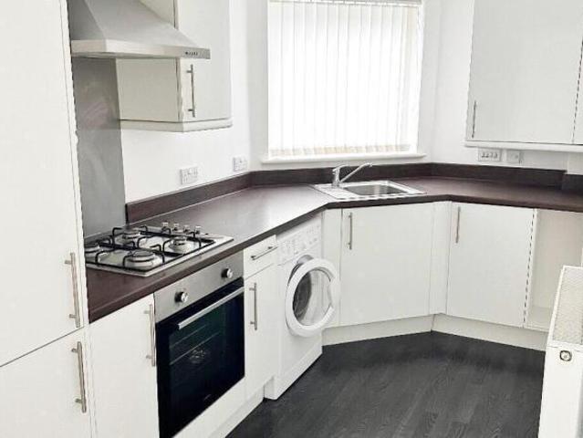 2 bedroom apartment for rent in Rokerlea, SR6