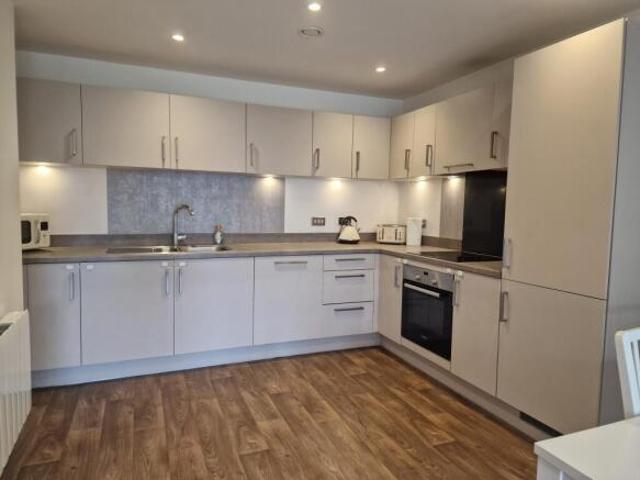 2 bedroom apartment for rent in Roosevelt Apartments, B15