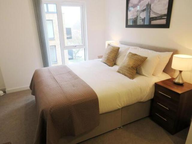 2 bedroom apartment for rent in Roosevelt Apts, Lexington Gardens, B15