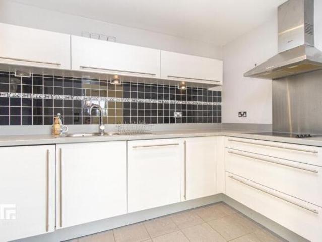 2 bedroom apartment for rent in Roma, Victoria Wharf, Cardiff Bay, CF11
