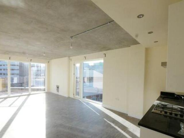 2 Bedroom Apartment For Rent In Romford