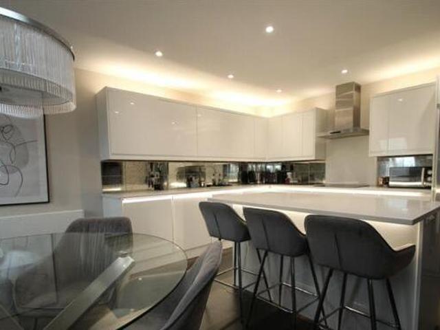 2 Bedroom Apartment For Rent In Romford
