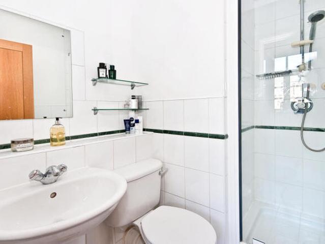 2 bedroom apartment for rent in Rosebery Avenue, EC1R