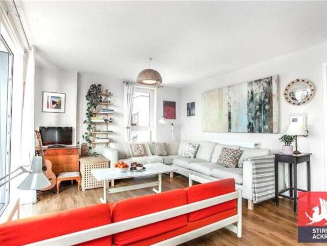 2 bedroom apartment for rent in Roseberry Place, London, E8