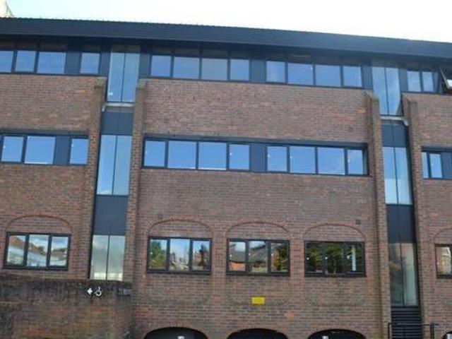 2 bedroom apartment for rent in Rope Walk Ipswich Suffolk IP4