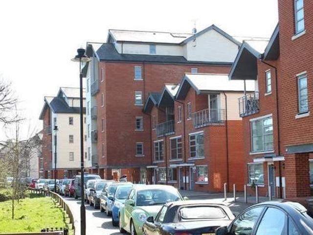2 bedroom apartment for rent in Rotary Way North Station CO3