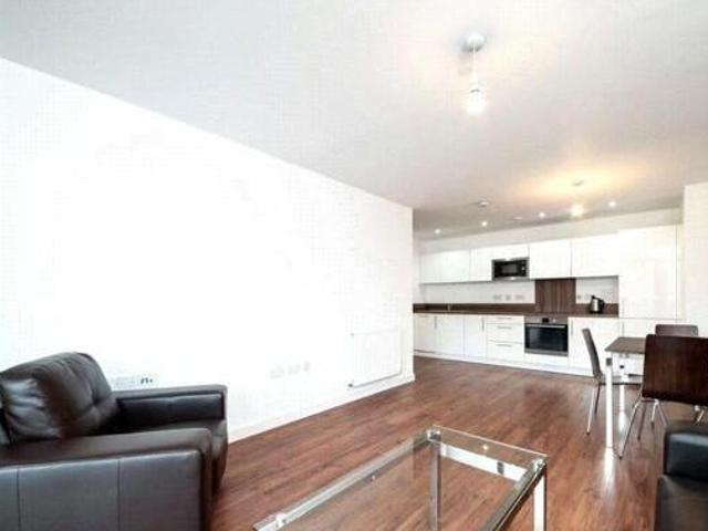 2 Bedroom Apartment For Rent In Royal Docks, London