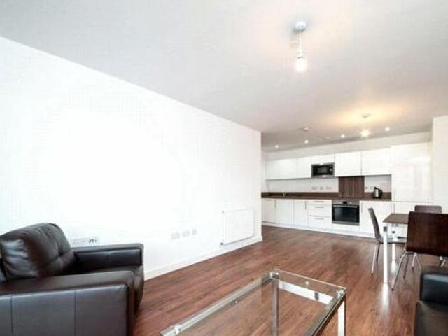 2 Bedroom Apartment For Rent In Royal Docks, London