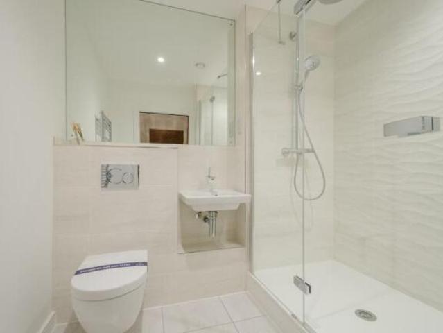 2 bedroom apartment for rent in Royal View, Victoria Bridge Road, Bath, BA2