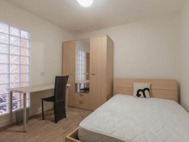 2 bedroom apartment for rent in St Martins Gate, 5 Worcester Street, B2
