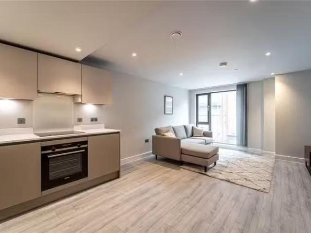 2 bedroom apartment for rent in St Martins Place, 169 Broad St.