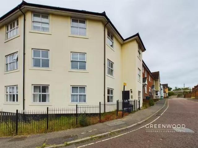 2 bedroom apartment for rent in St. Augustine Mews, Colchester.