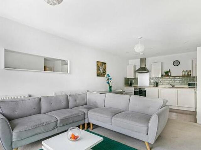 2 Bedroom Apartment For Rent In St Albans