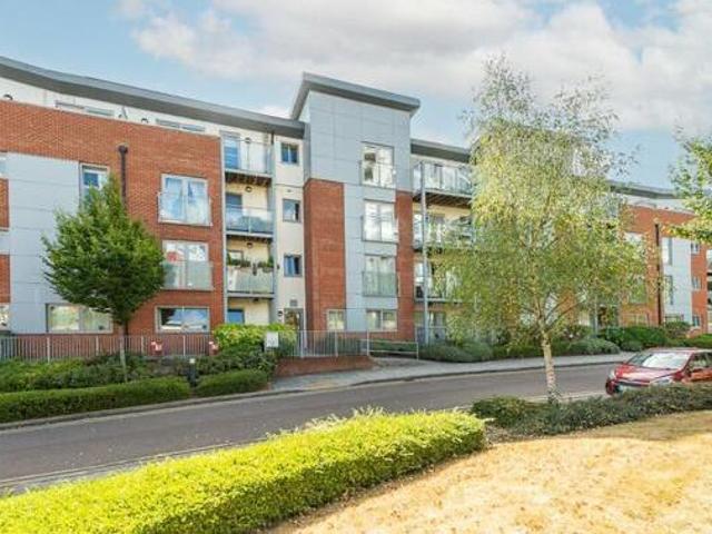 2 Bedroom Apartment For Rent In St. Albans