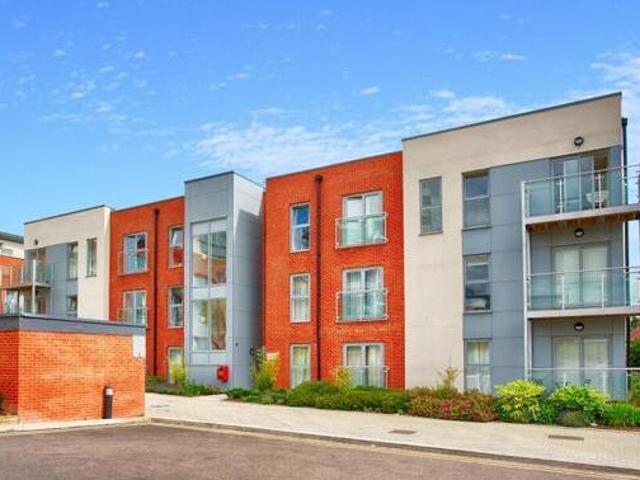 2 Bedroom Apartment For Rent In St Albans, Herts