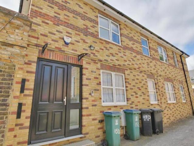 2 bedroom apartment for rent in St. Albans Road, Watford, Hertfordshire, WD17