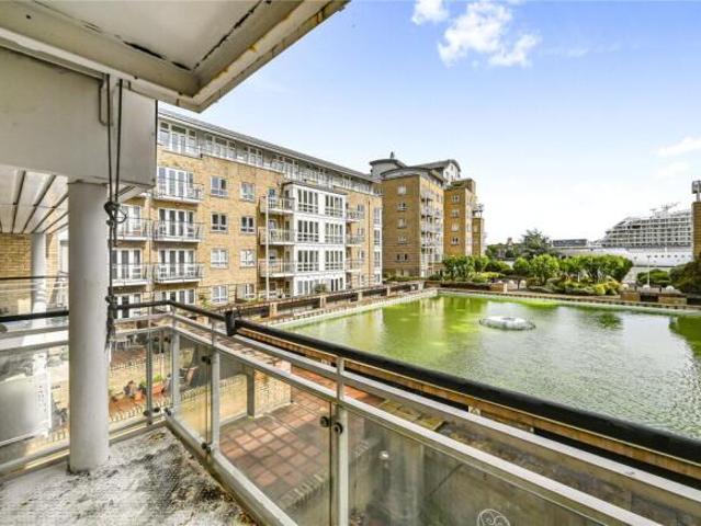 2 bedroom apartment for rent in St. Davids Square, London, E14