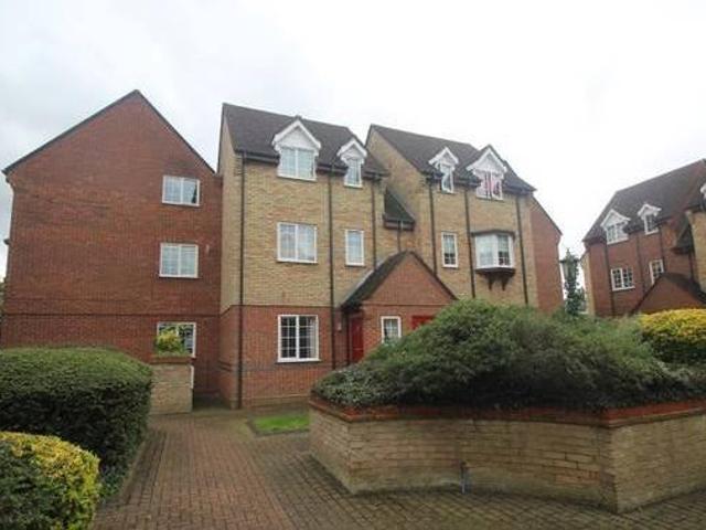 2 bedroom apartment for rent in St Francis Court Shefford SG17