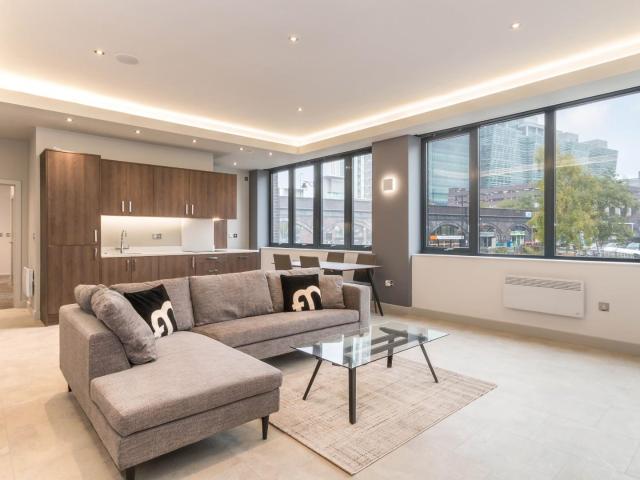 2 bedroom apartment for rent in St James’ Court, Lionel Street, B3 1AQ