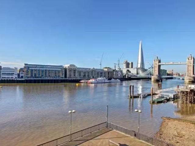 2 bedroom apartment for rent in St Katharine's Way London E1W