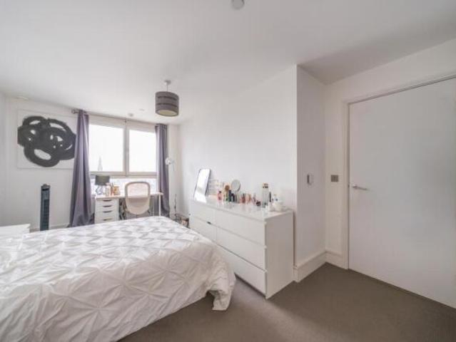 2 bedroom apartment for rent in St. Luke's Avenue London SW4