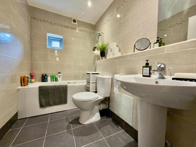 2 bedroom apartment for rent in St Lawrence House, Crawshaw Road, Pudsey, LS28