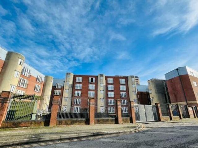 2 Bedroom Apartment For Rent In St Lawrence Street