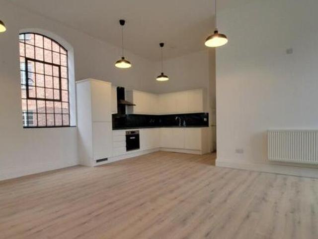 2 Bedroom Apartment For Rent In St Pauls Square