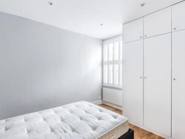 2 bedroom apartment for rent in Standen Road, LONDON, SW18