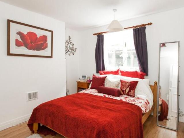 2 bedroom apartment for rent in Star Street London W2