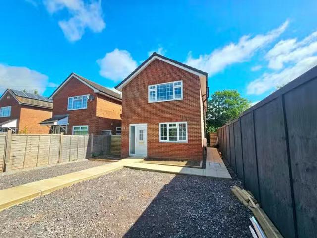 2 bedroom apartment for rent in Station Road, Hailsham, BN27