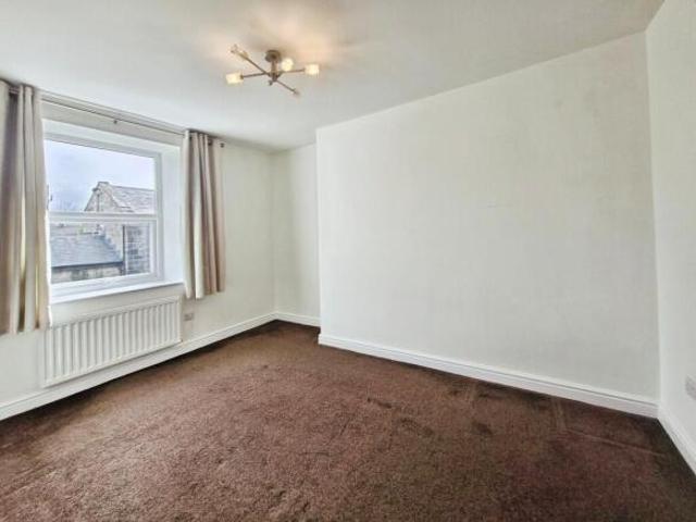 1 bedroom apartment for rent in Station Road, Horsforth, Leeds, LS18