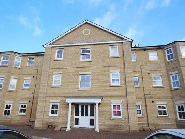 2 bedroom apartment for rent in Steed Crescent Colchester CO2 7SJ CO2