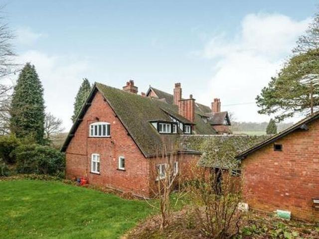 2 Bedroom Apartment For Rent In Stone, Staffordshire