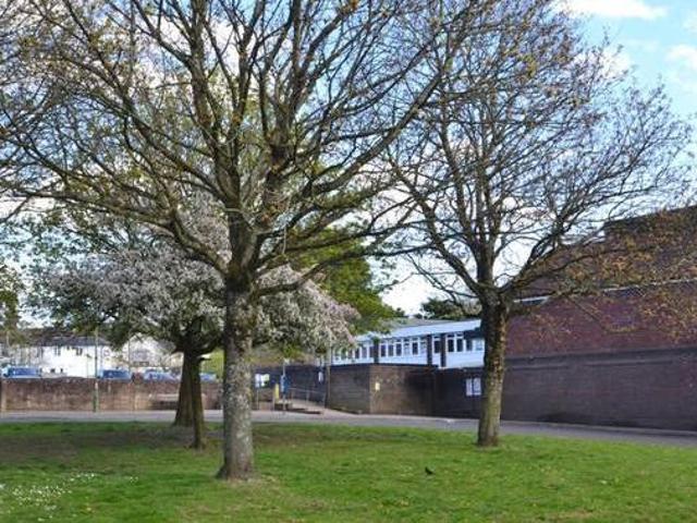 2 bedroom apartment for rent in Storrington West Sussex RH20