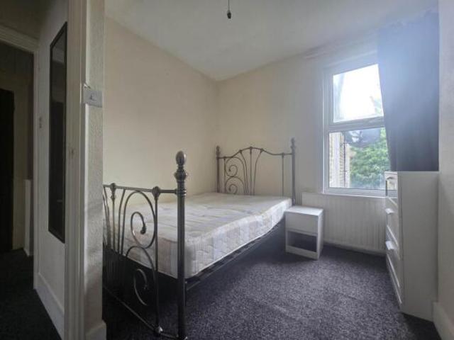 2 bedroom apartment for rent in Strone Road, Manor Park, E12 6TP, E12