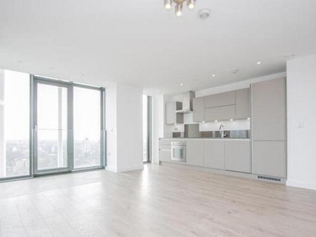 2 Bedroom Apartment For Rent In Stratford, London