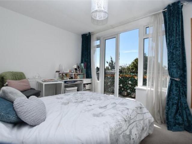 2 bedroom apartment for rent in Suffolk Road, London, SE25