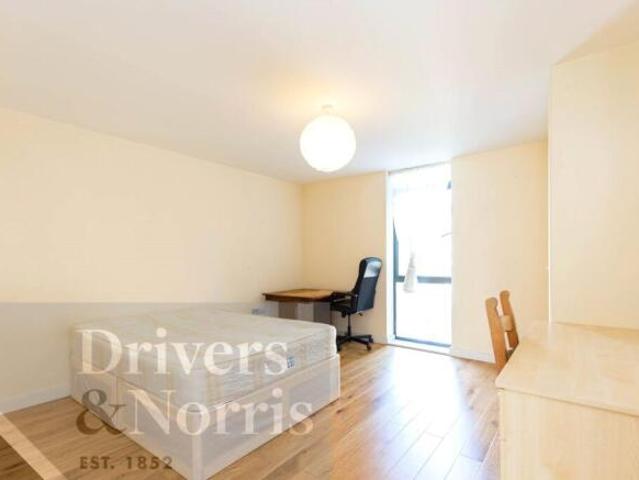 2 bedroom apartment for rent in Sussex Way, Holloway, Islington, London, N7